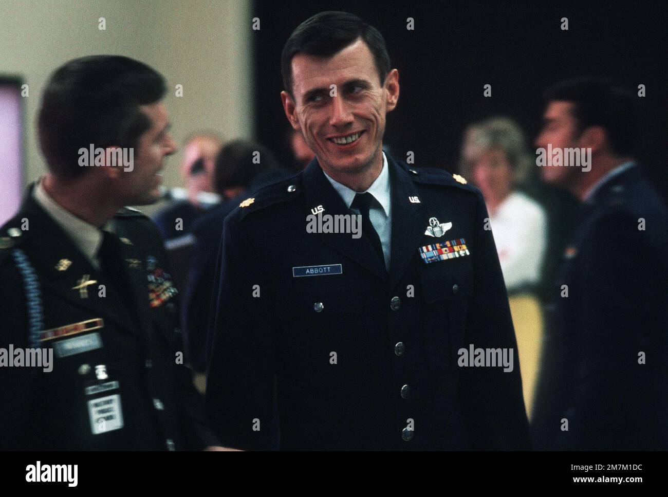 Former POW and U.S. Air Force MAJ Joseph S. Abbott Jr. talks to an Army ...