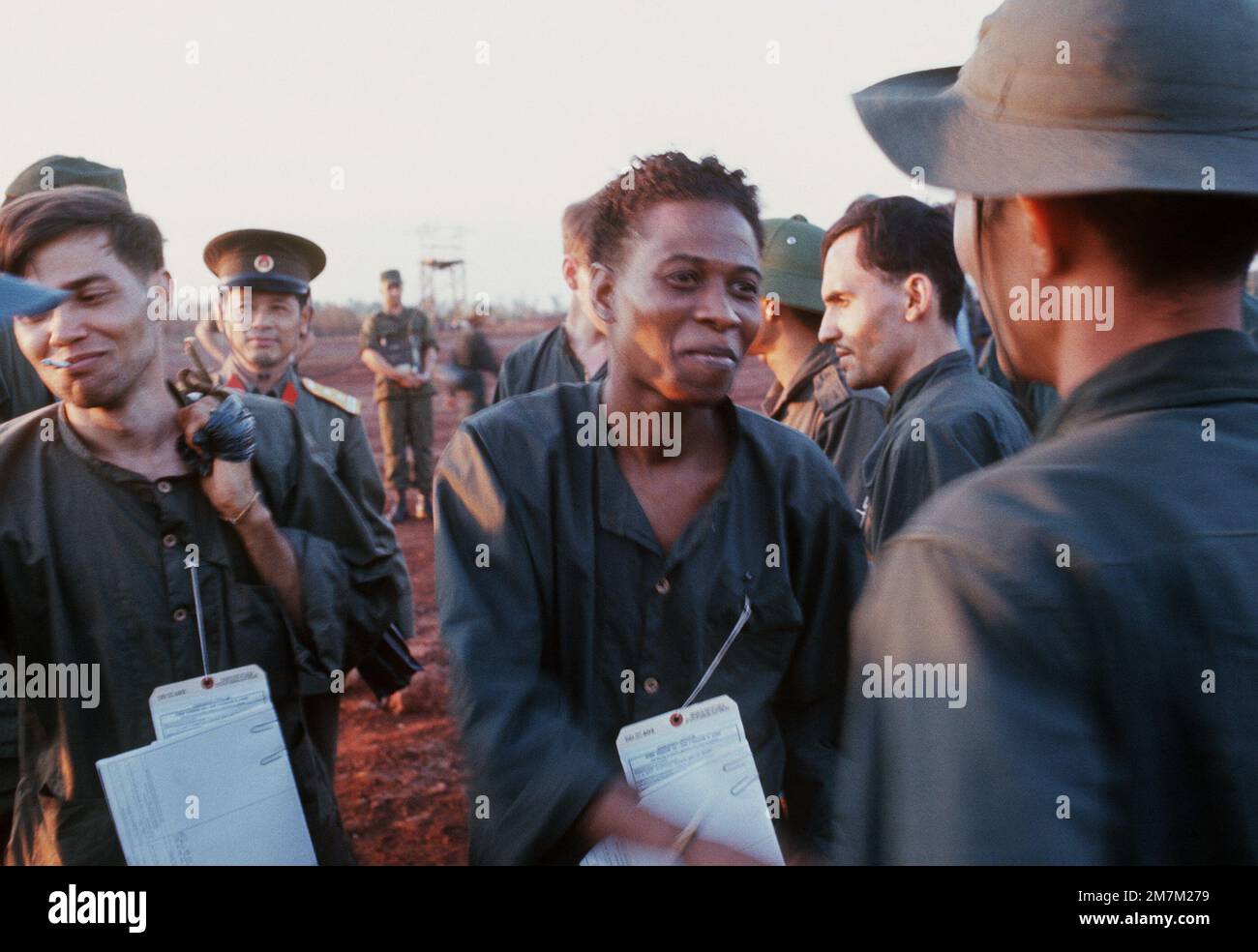 Ex-POW U.S. Army SGG Bobby Louis Johnson (Captured 25 Aug 68), talks ...