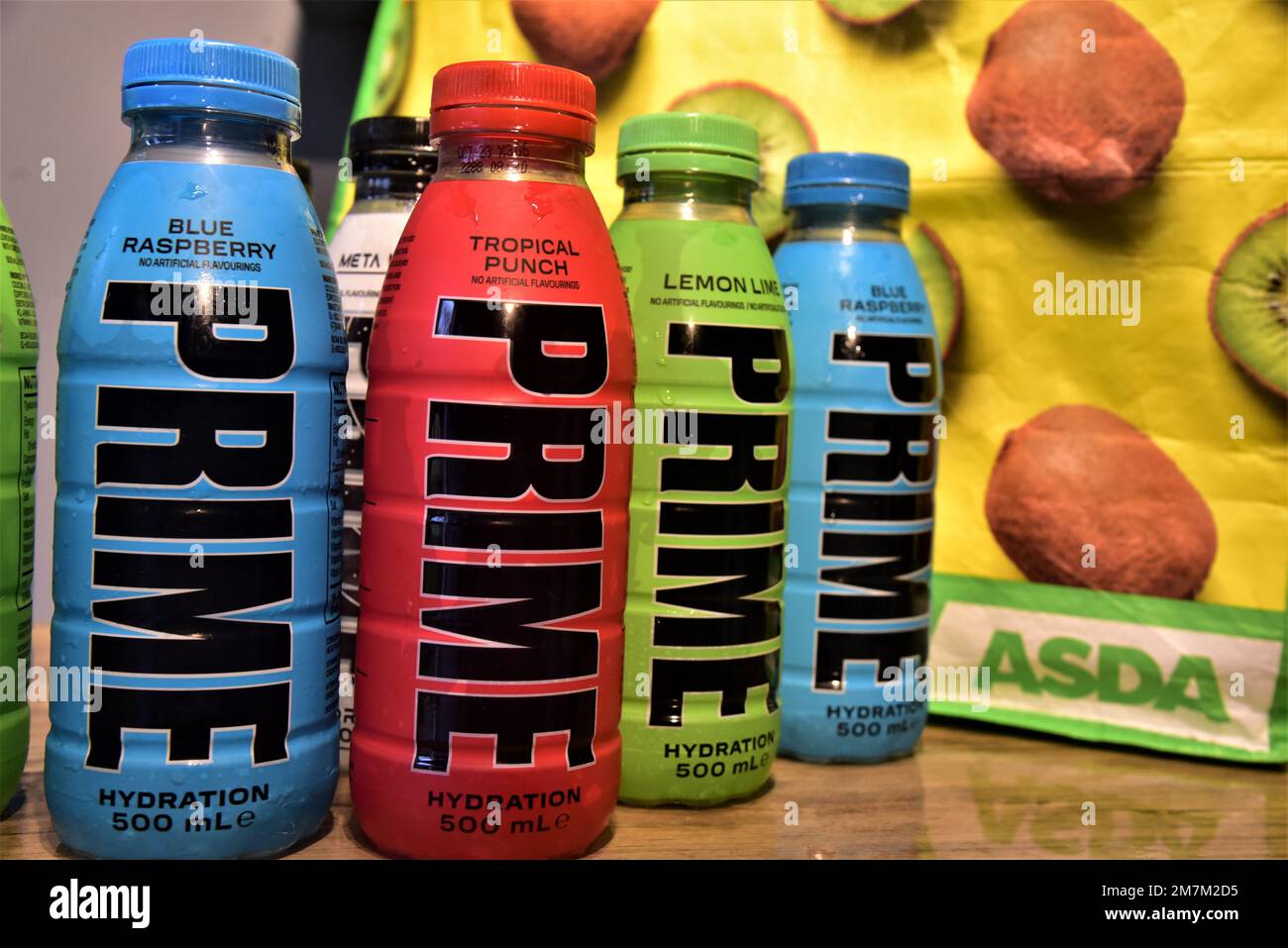 Queueing to buy prime hi-res stock photography and images - Alamy