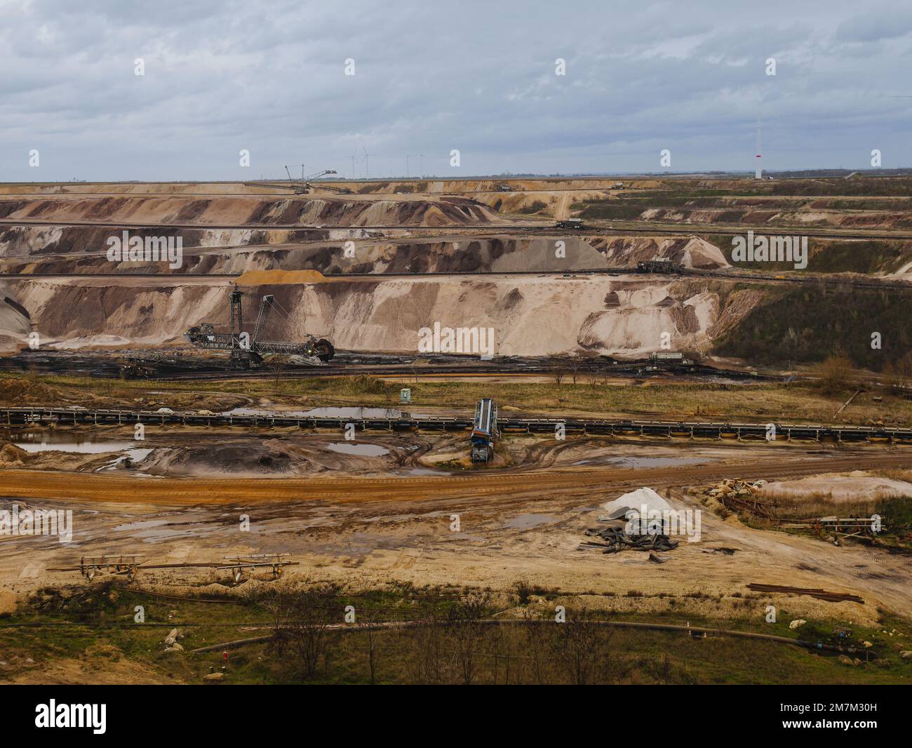 Open pit mine power plant hi-res stock photography and images - Alamy