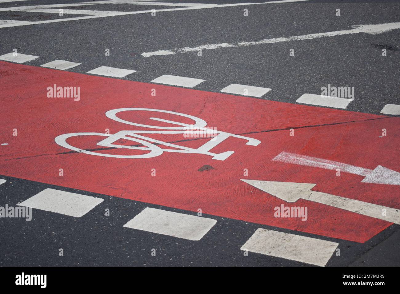 Bicycle crossing road hi-res stock photography and images - Alamy