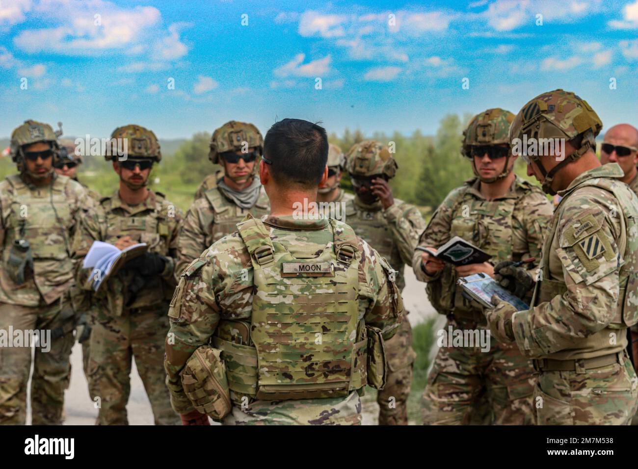 U.S. Soldiers with 69th Armor Regiment, 1st Armored Brigade Combat Team ...