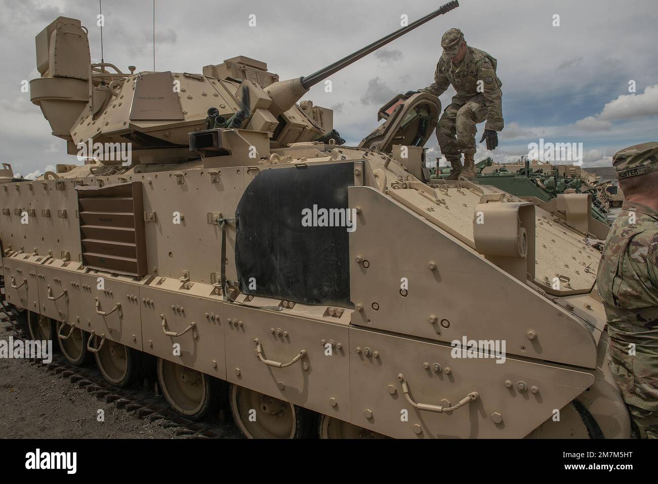 Soldiers from the Idaho Army National Guard’s, 2-116th Combined Arms ...