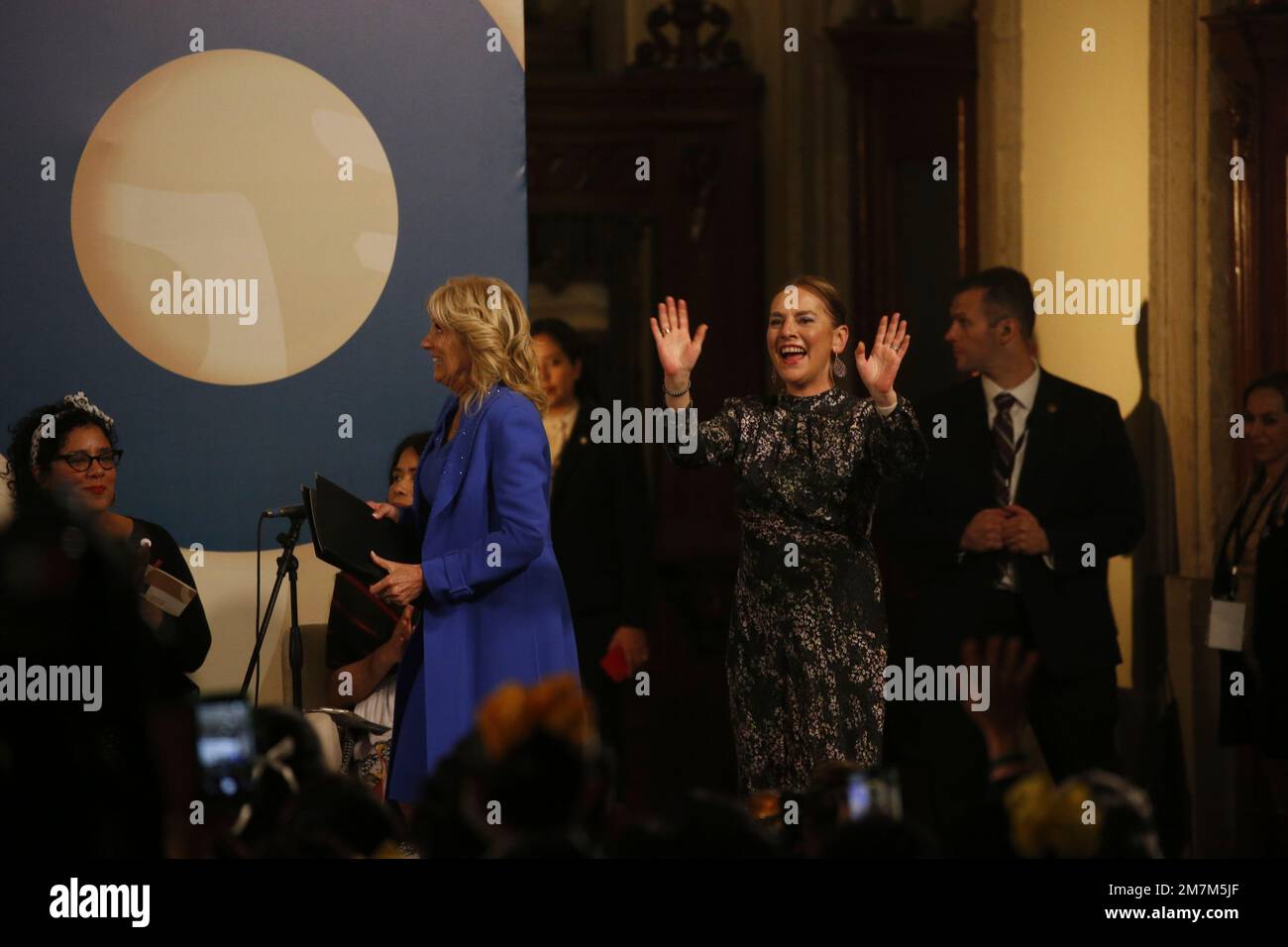U.S. First Lady Jill Biden joins Mexico´s First Lady Dr. Beatriz ...