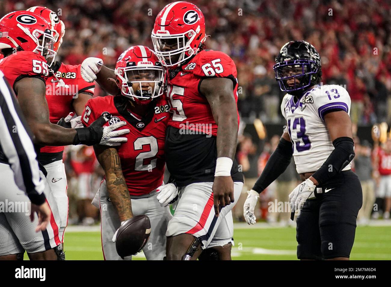 Georgia running back Kendall Milton (2) celebrates his touchdown ...