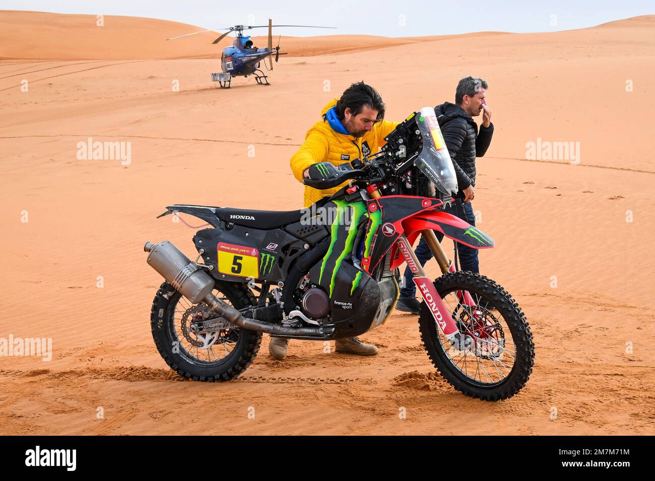 CASTERA David (fra), Directeur du Dakar, 05 BARREDA Joan (spa), Monster ...