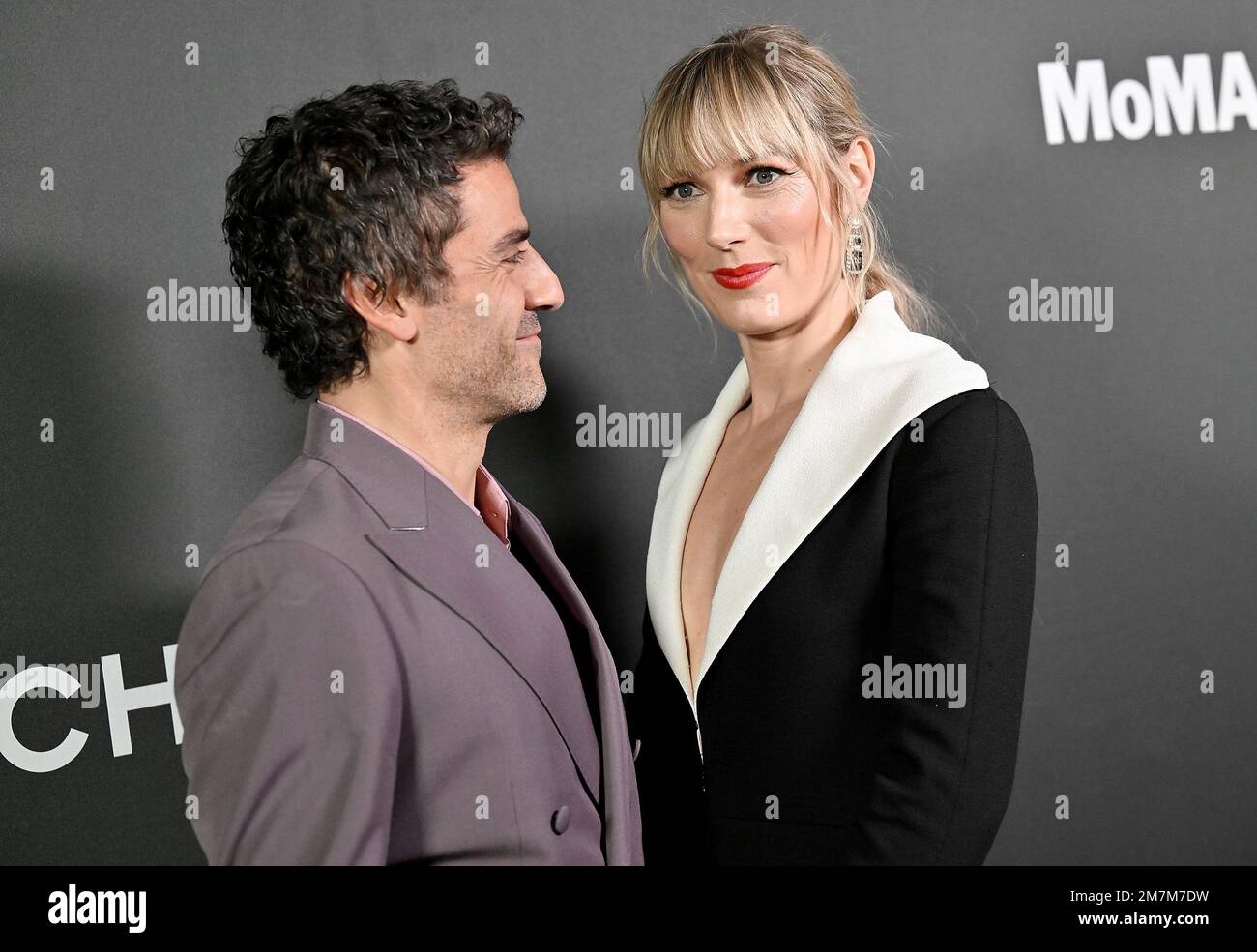 Oscar Isaac, left, and wife Elvira Lind attend the MoMA Film Benefit ...
