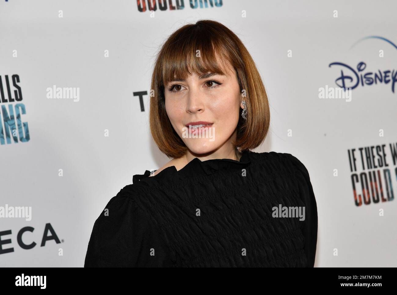 Sarah Thomson attends the "If These Walls Could Sing" premiere at ...