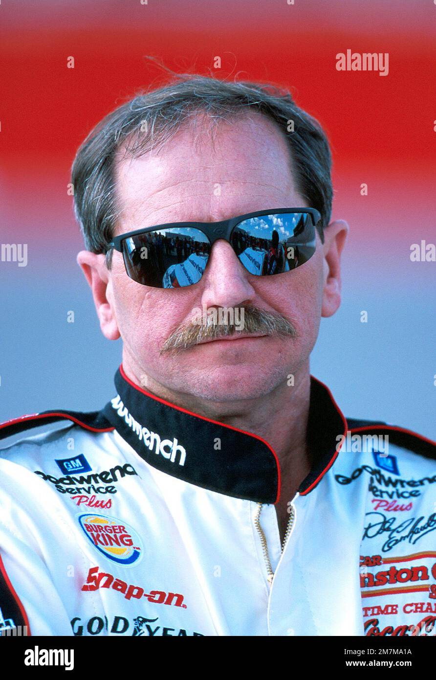 Dale earnhardt 2000 hi-res stock photography and images - Alamy
