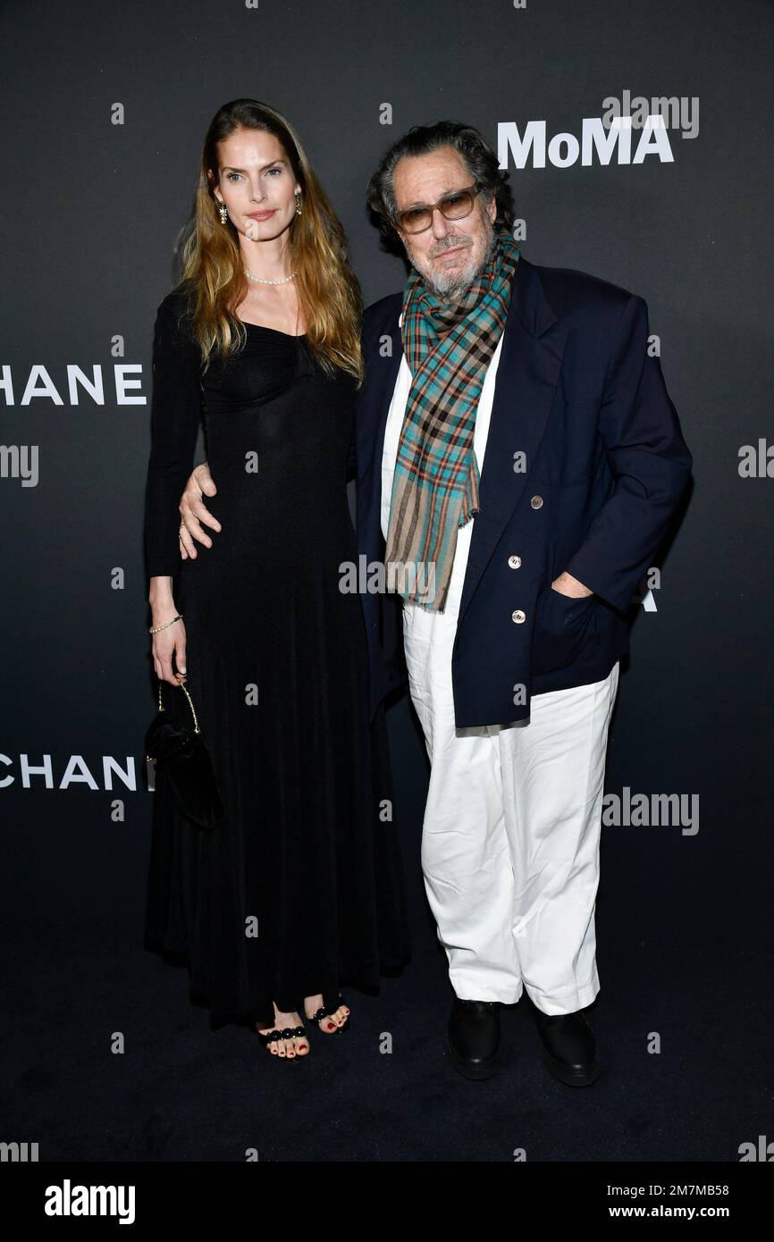 Julian Schnabel And His Wife S