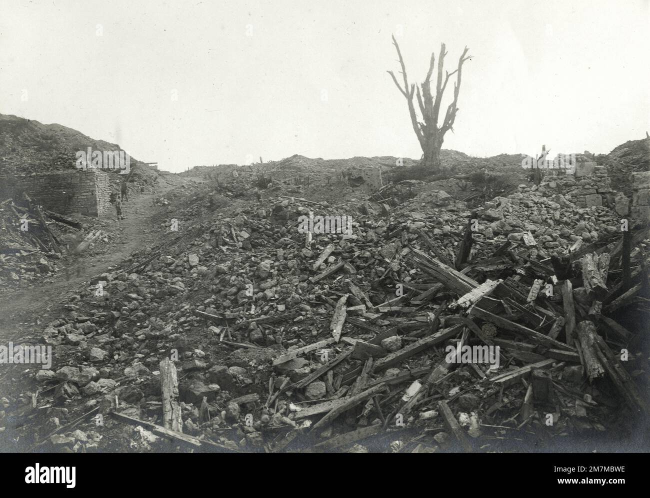 WW1 World War I photo - town in total ruins in Craonne, France Stock ...