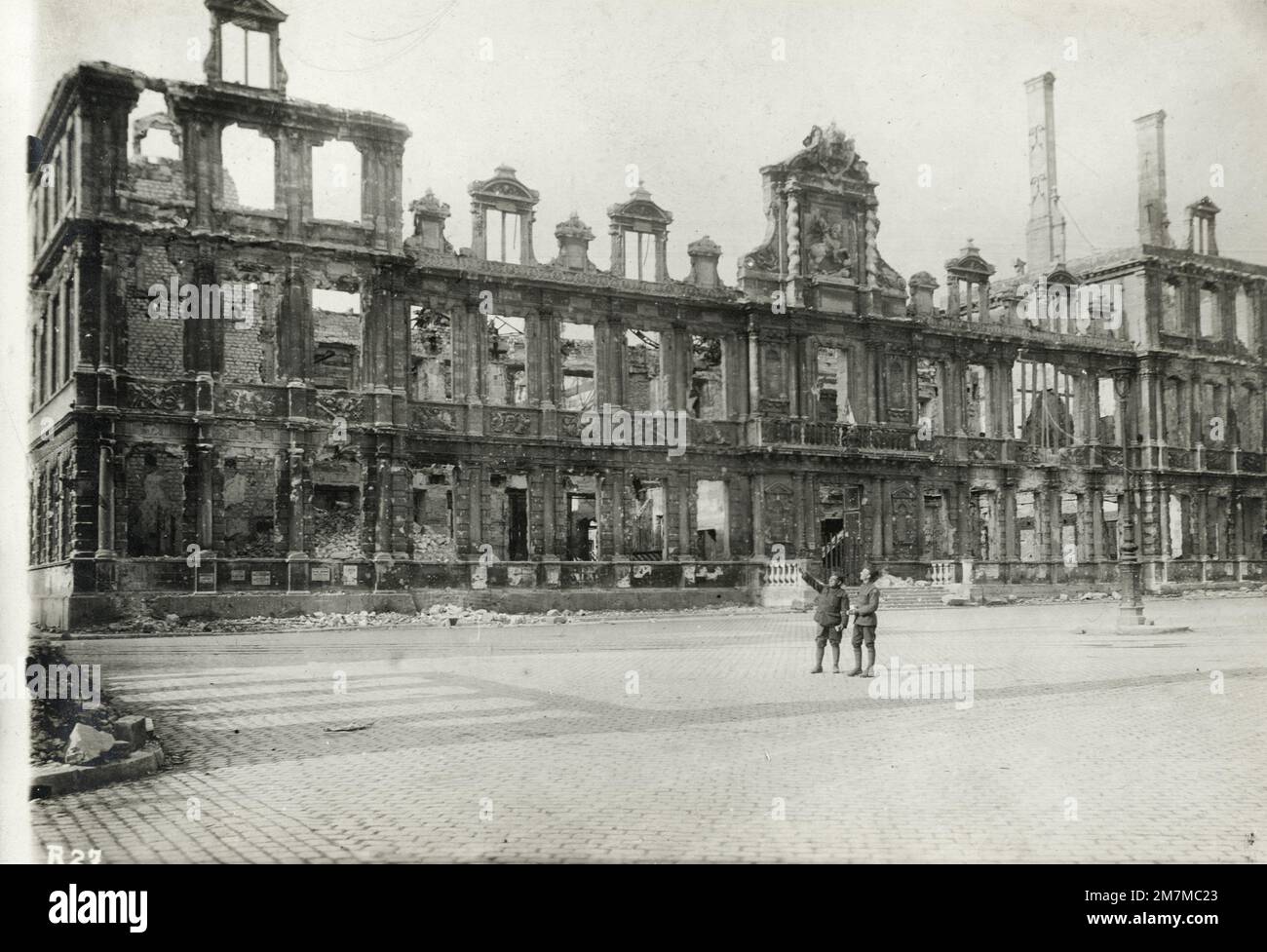 WW1 World War I photo - hotel de ville, in ruins, Reims, France Stock ...