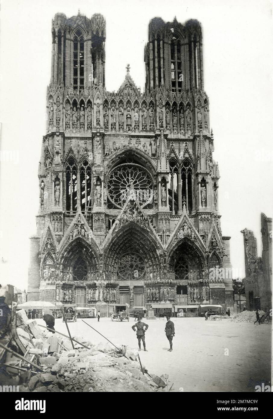 WW1 World War I photo - Reims Cathedral in ruins, France Stock Photo ...