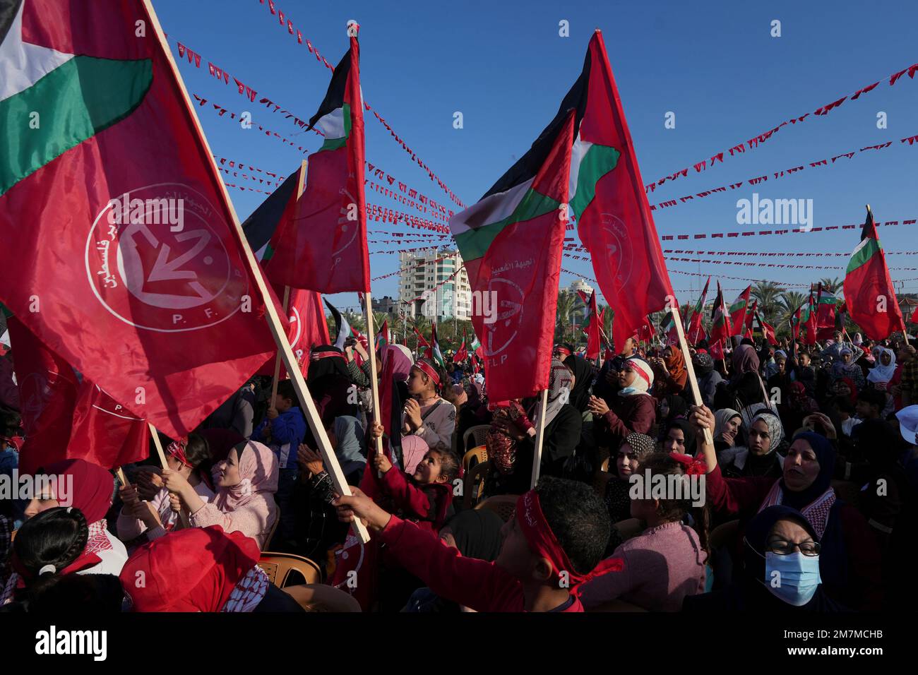 Women activists from the Popular Front for the Liberation of Palestine ...