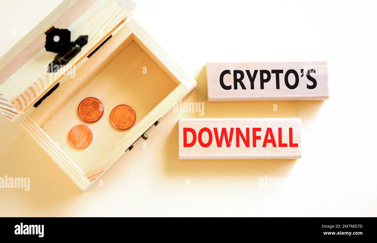 On table falling coins bitcoin hi-res stock photography and images - Alamy