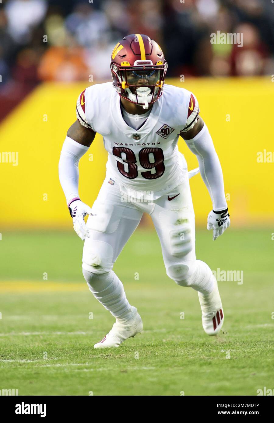 Washington Commanders safety Jeremy Reaves (39) runs during an NFL ...