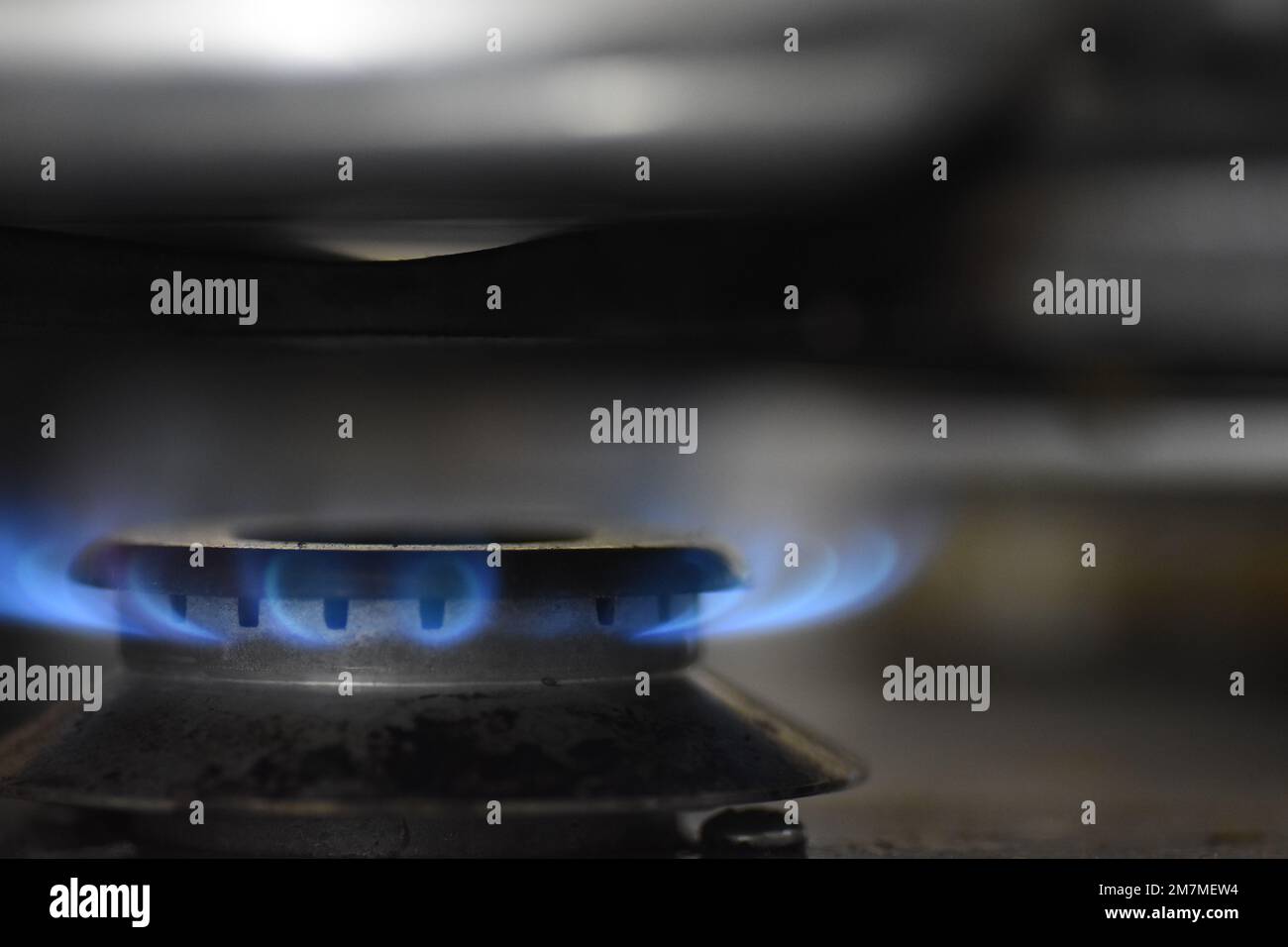 Kitchen gas oven stove hi-res stock photography and images - Alamy