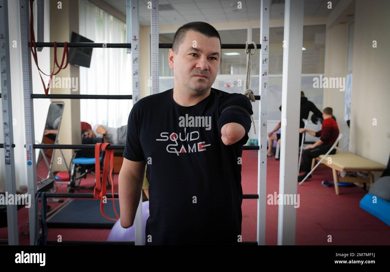 Roman, 39, a Ukrainian soldier, who lost his arms in a battle with the ...