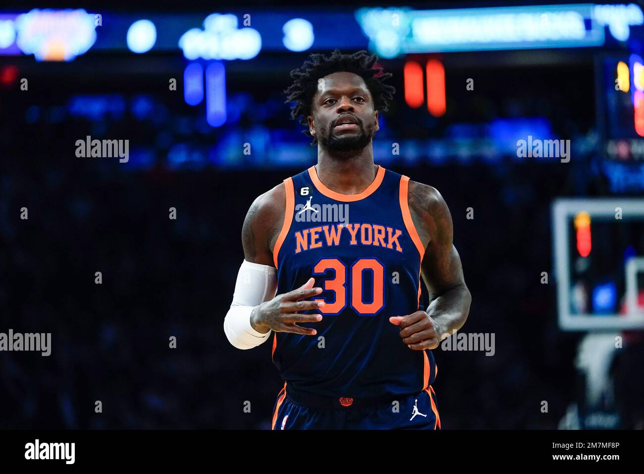 New York Knicks' Julius Randle (30) reacts during the first half of an ...