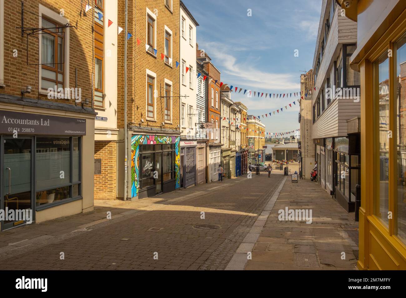 Old pier gravesend kent pier hi-res stock photography and images - Alamy
