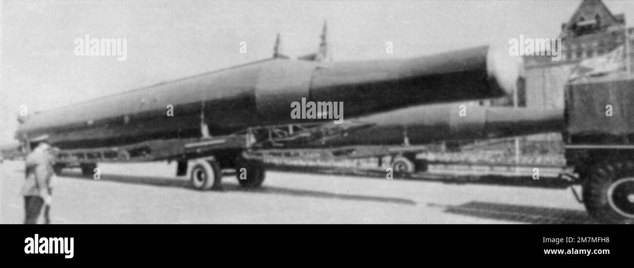 A right side view of a vehicle-mounted Soviet SS-9 Scarp ...