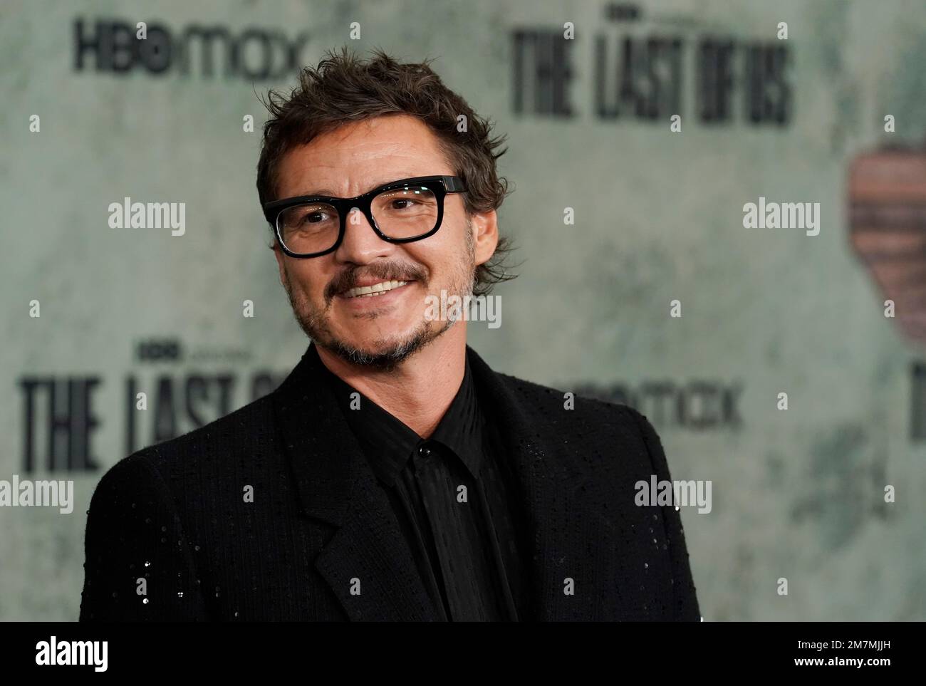 Pedro pascal l'ultimo di noi immagini e fotografie stock ad alta ...