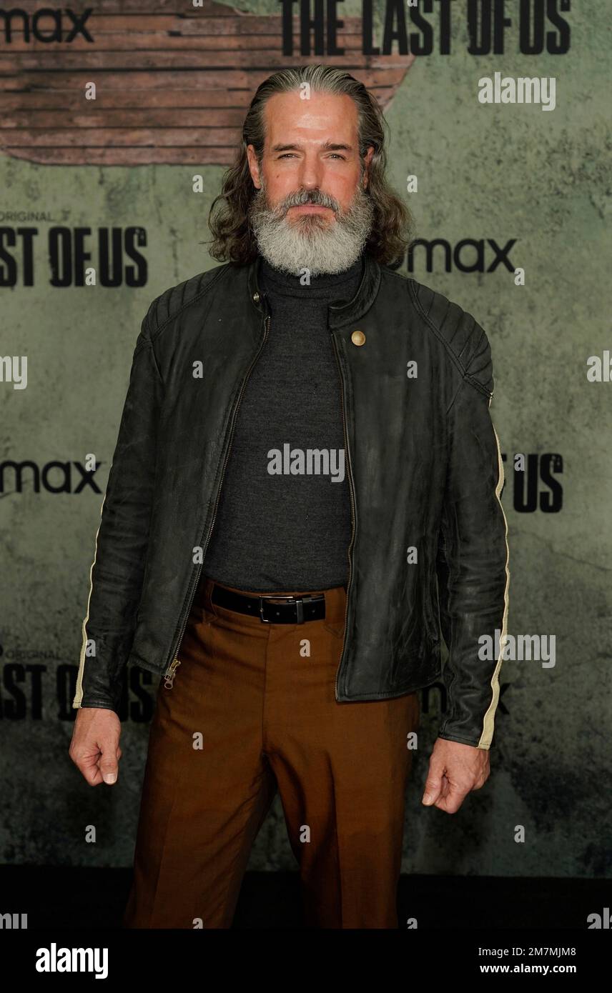 Jeffrey Pierce poses at the premiere of the HBO series "The Last of Us ...