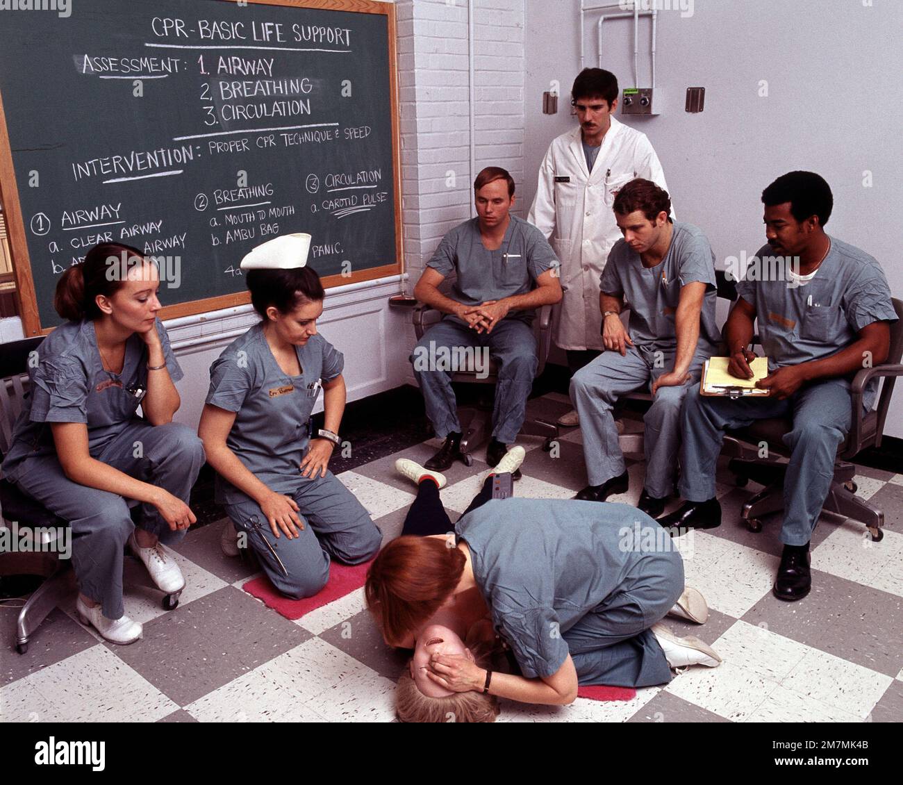 Army medical personnel undergo cardio-pulmonary resuscitation training ...