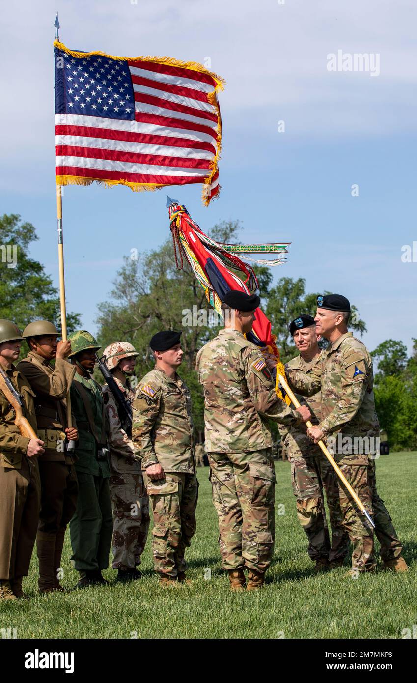 U.S. Army Lt. Gen. Robert P. White (far right), the U.S. Army III Corps ...
