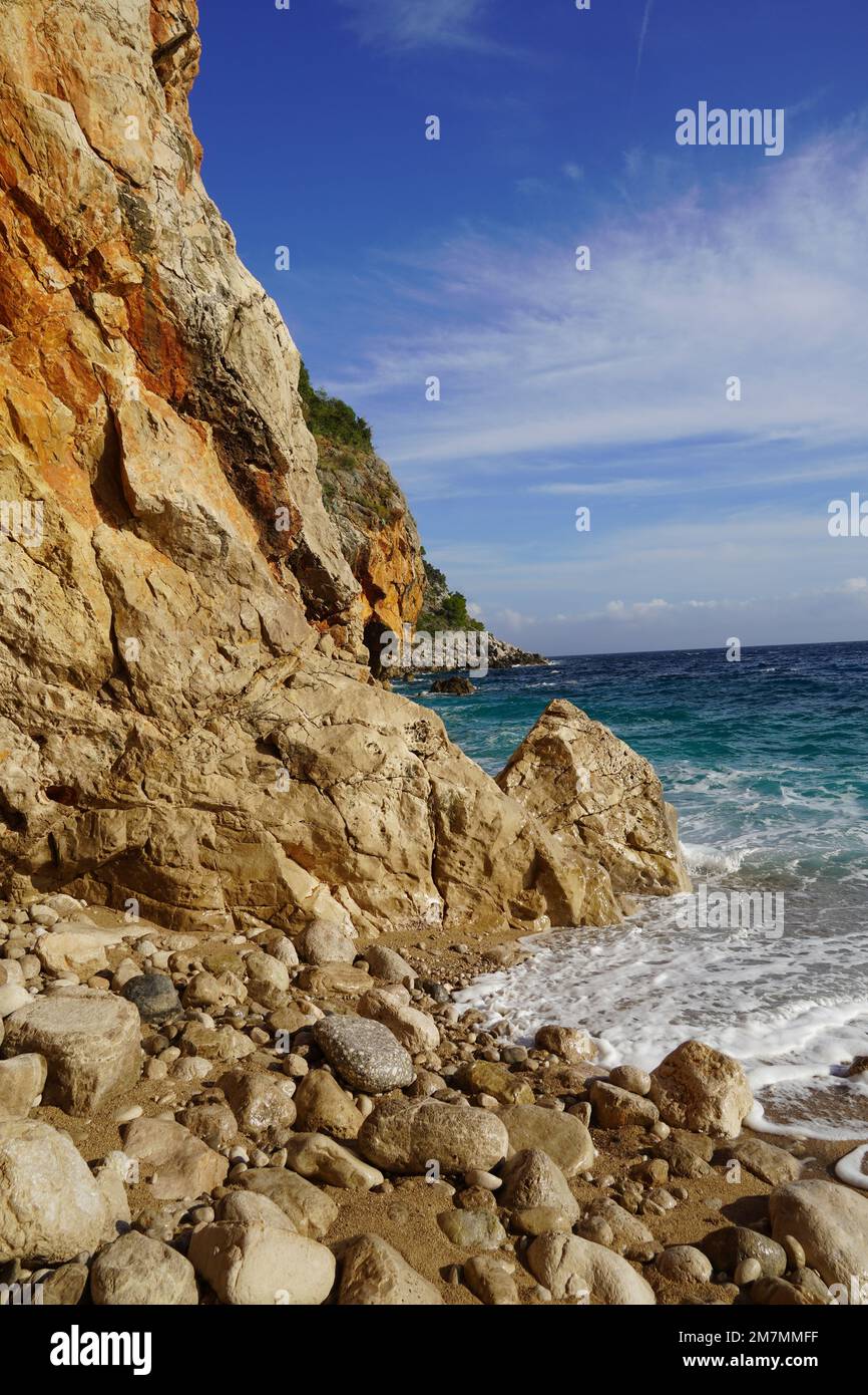 Scenic shot rocky beach hi-res stock photography and images - Alamy