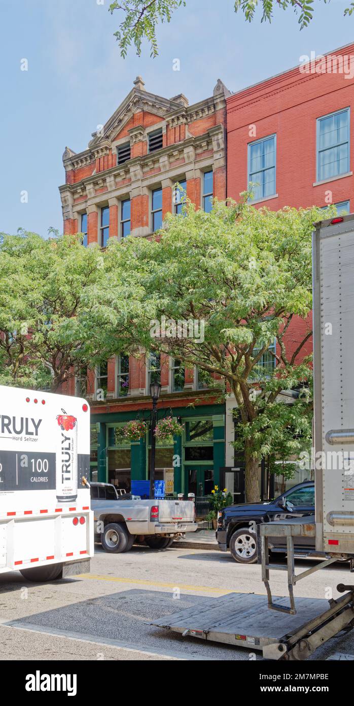 Cort shoe building hi-res stock photography and images - Alamy