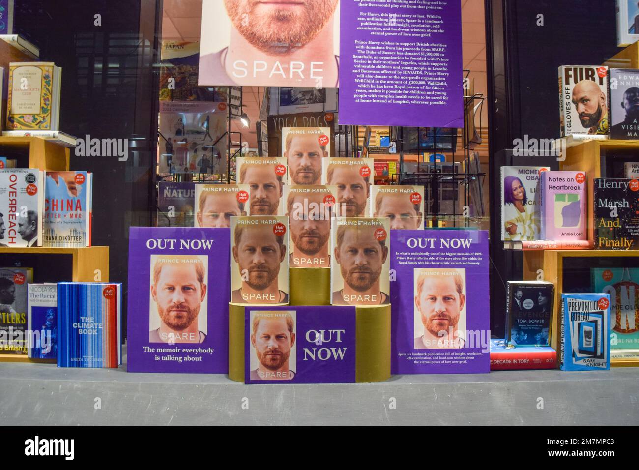 London, UK. 10th January 2023. A bookstore in Central London displays ...