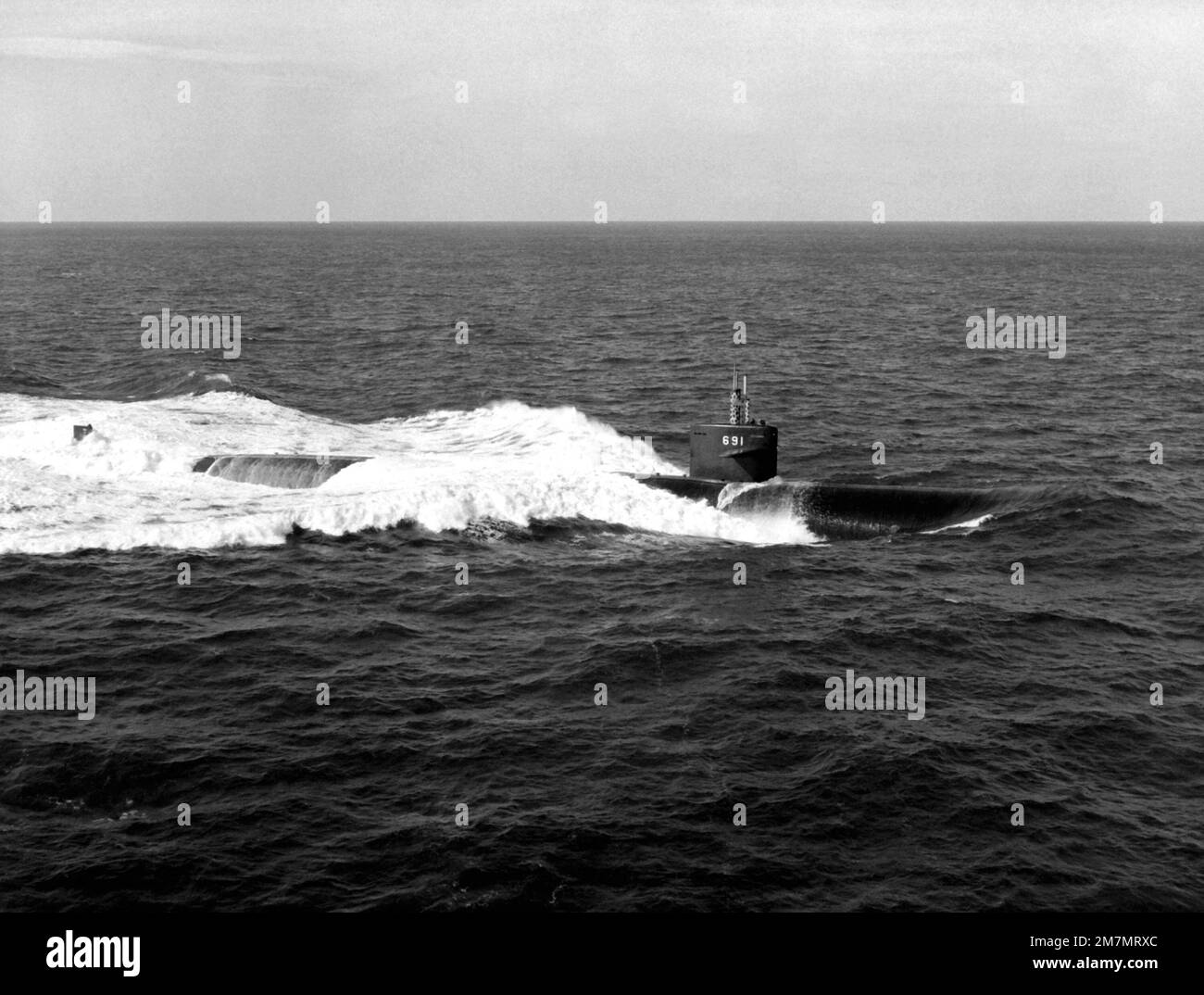 An aerial starboard beam view of the nuclear-powered attack submarine ...