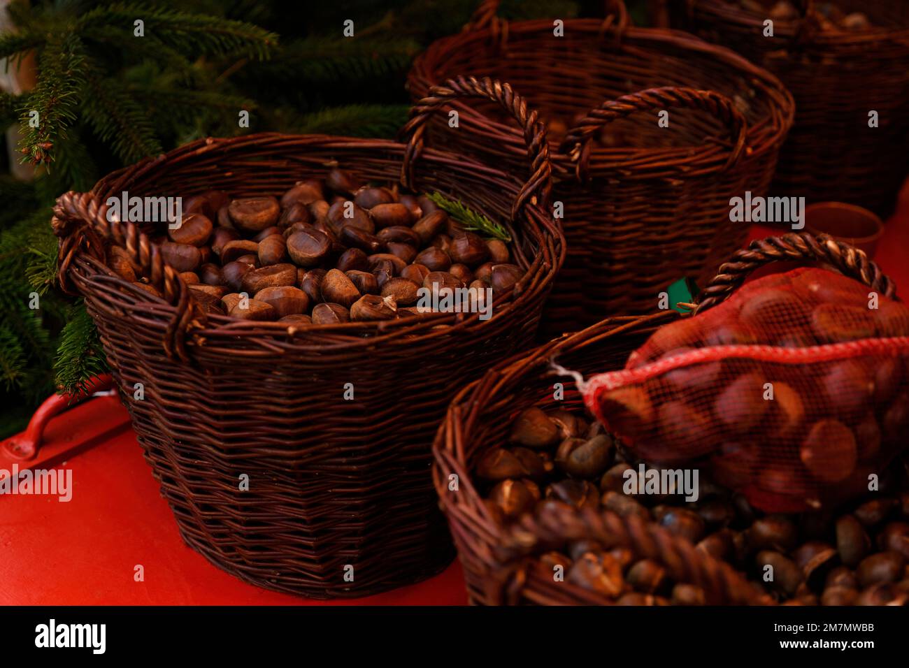 Christmas market, baskets, chestnuts Stock Photo - Alamy