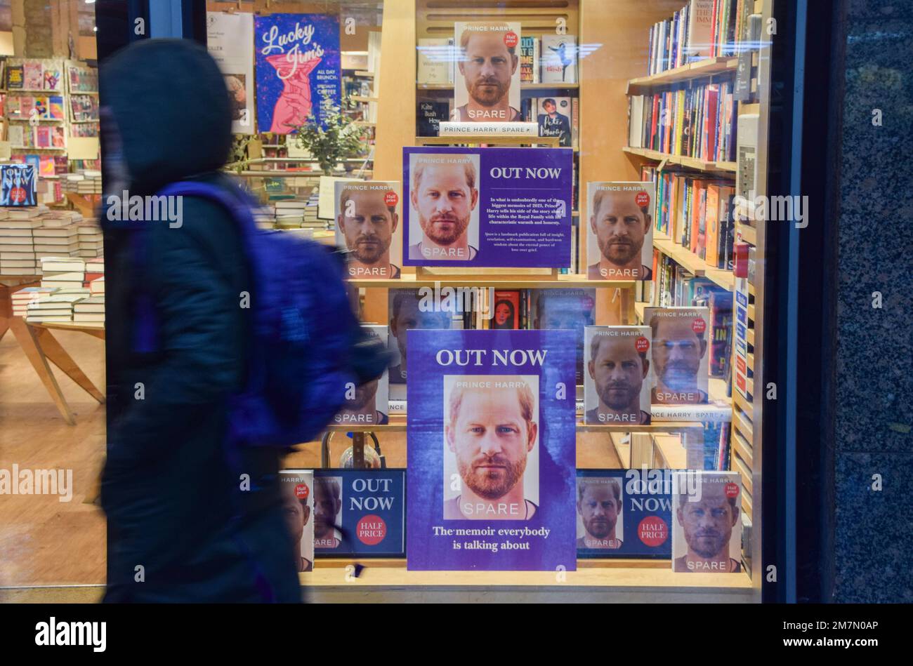 London, UK. 10th January 2023. A bookstore in Central London displays ...