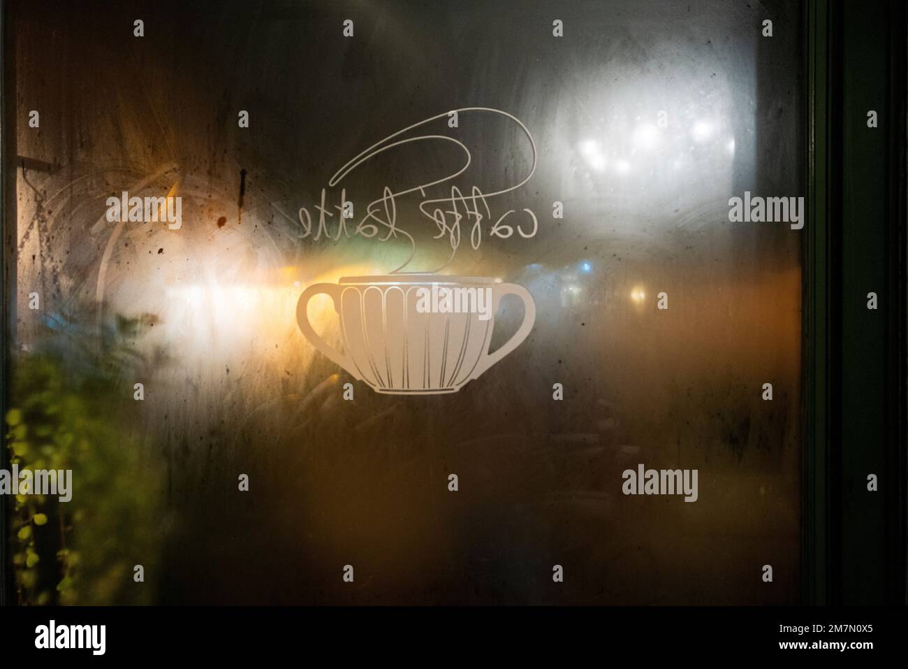 Window display cafe hi-res stock photography and images - Alamy