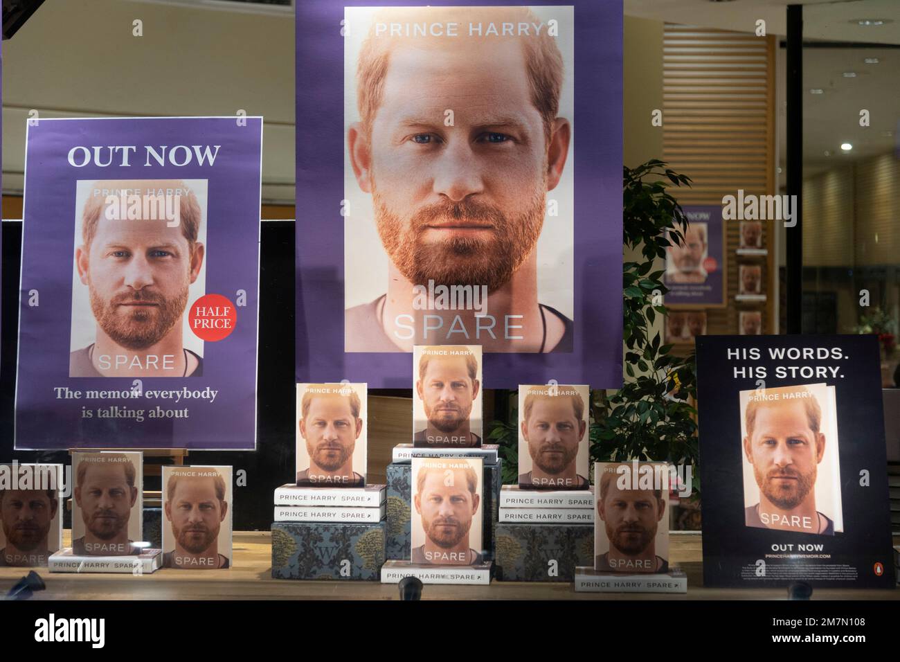 10 January 2023. London, UK. Copies of the Prince Harry autobiography ...