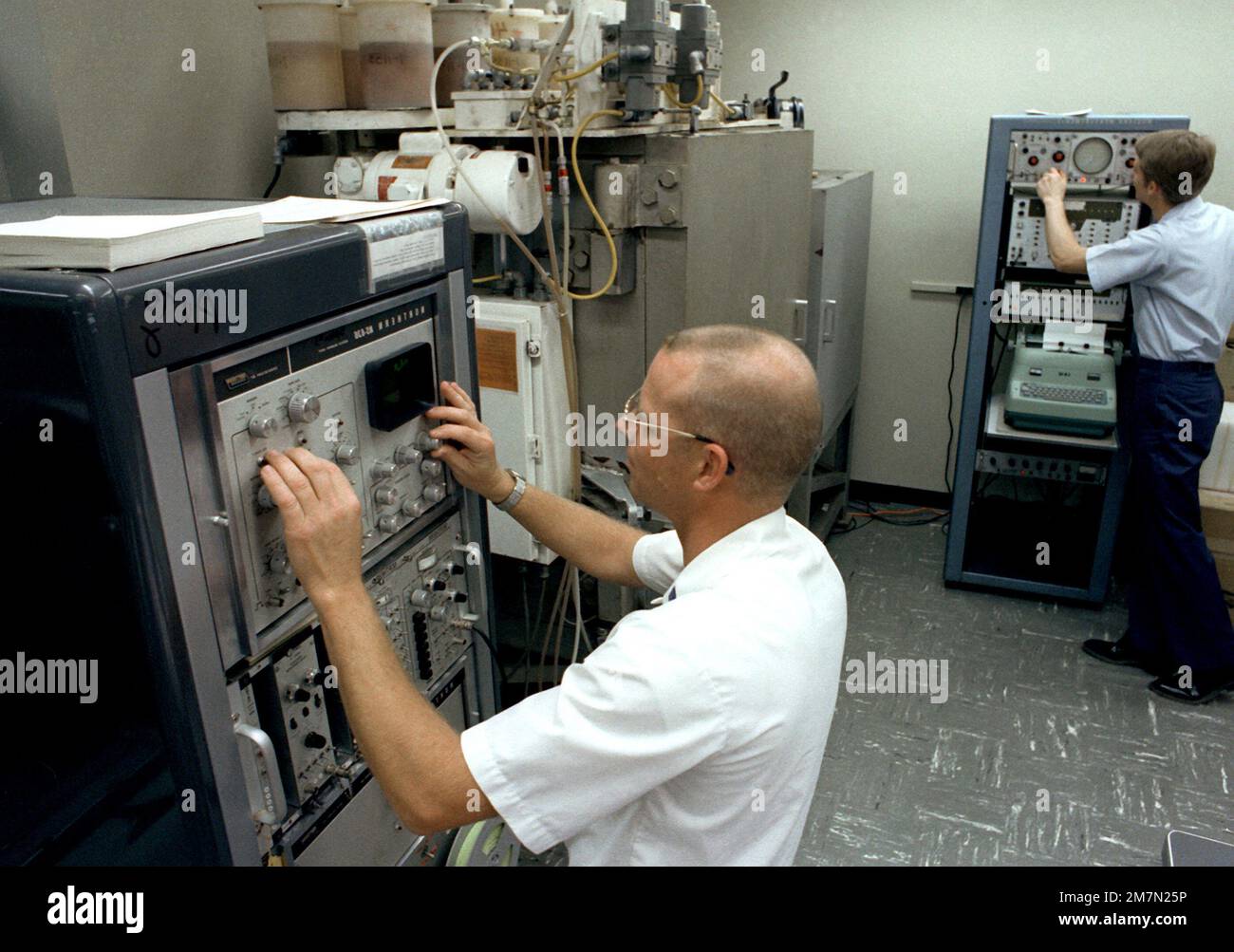 Gamma spectrometer hi-res stock photography and images - Alamy