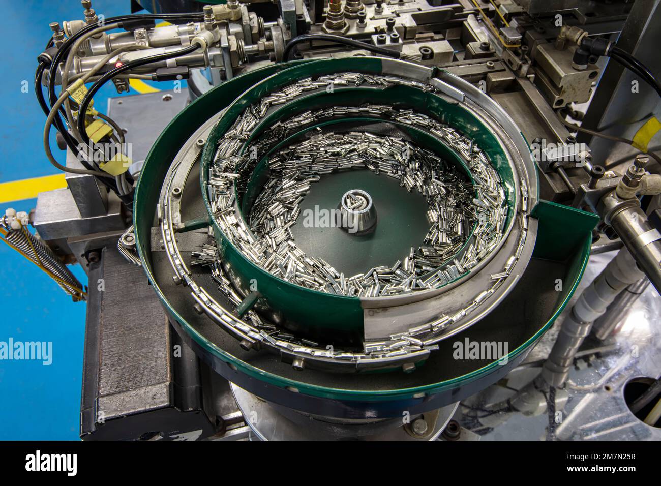 Zipper manufacturing factory. high-tech zipper lock or zipper pulls or ...