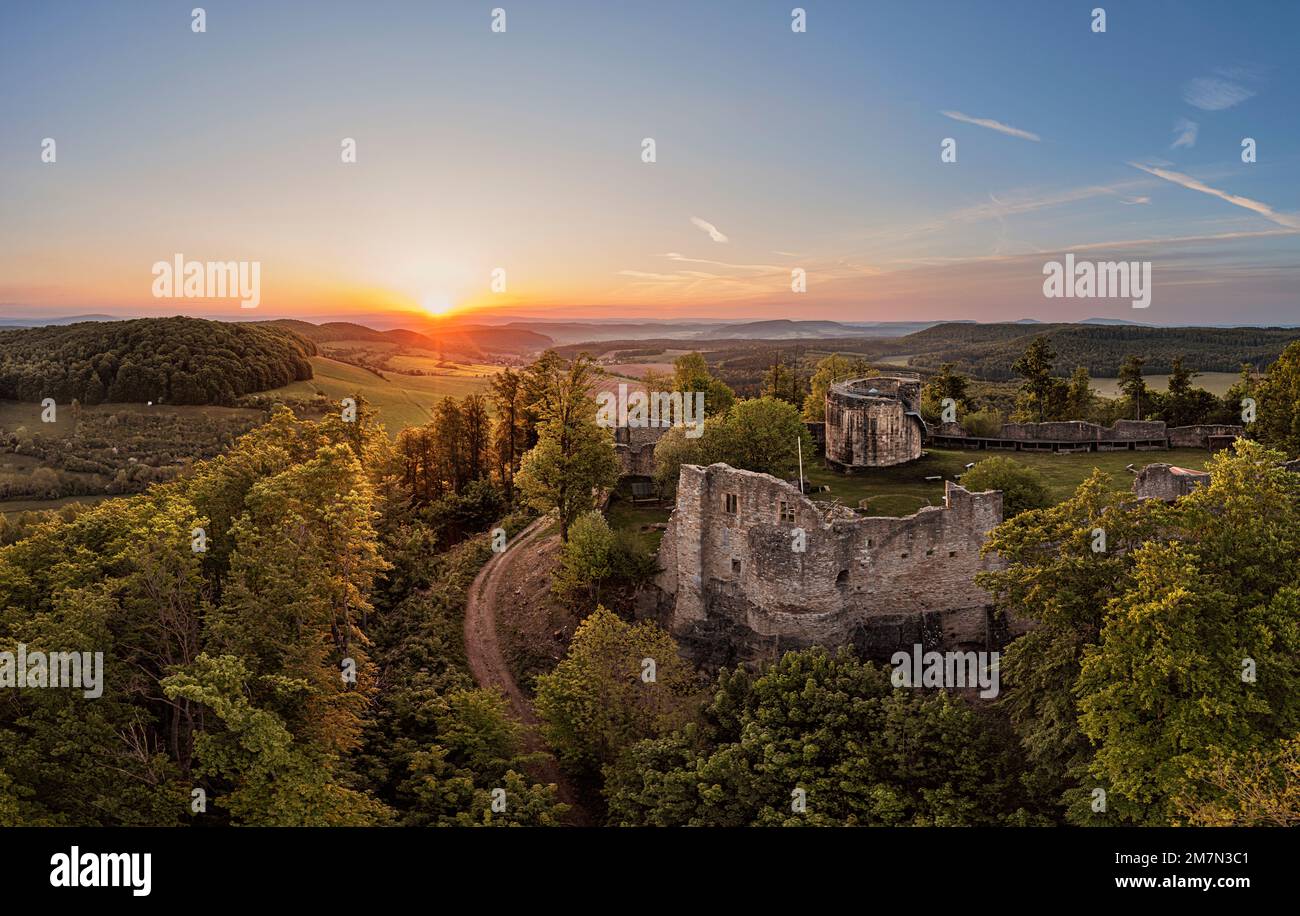 Germany, Thuringia, Meiningen, Henneberg, Henneburg castle ruin ...