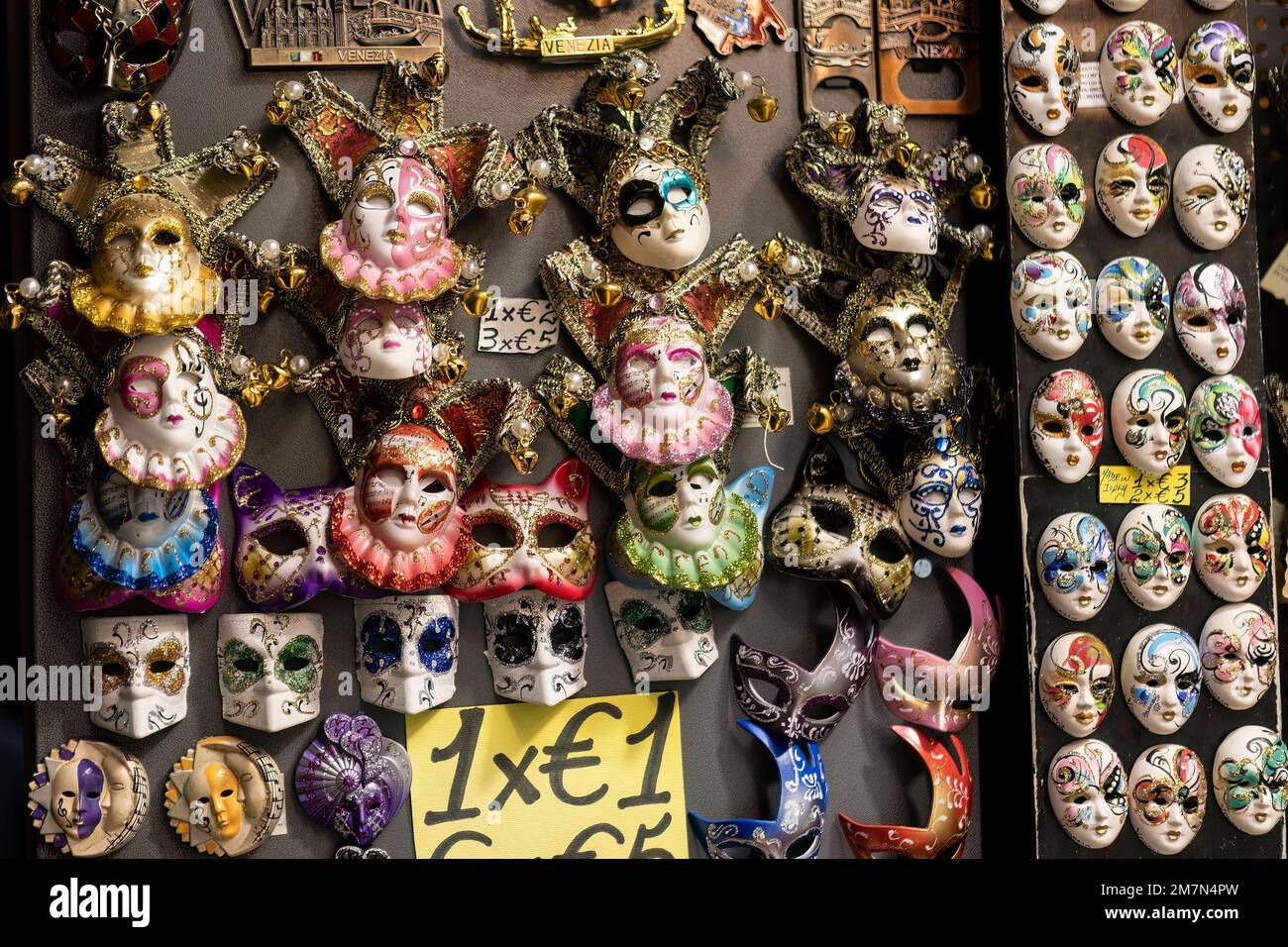 Italian themed souvenirs hi-res stock photography and images - Alamy