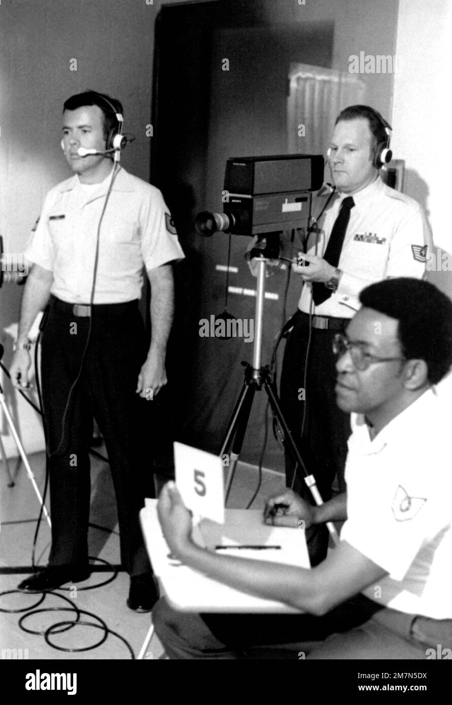 Right 79 Black and White Stock Photos & Images - Alamy