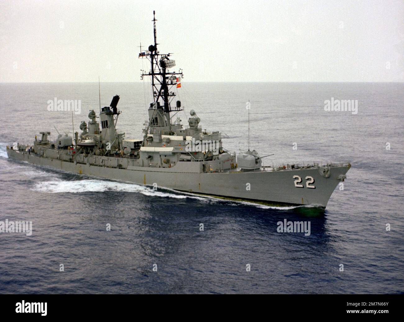A starboard view of the guided missile destroyer USS BENJAMIN STODDERT ...