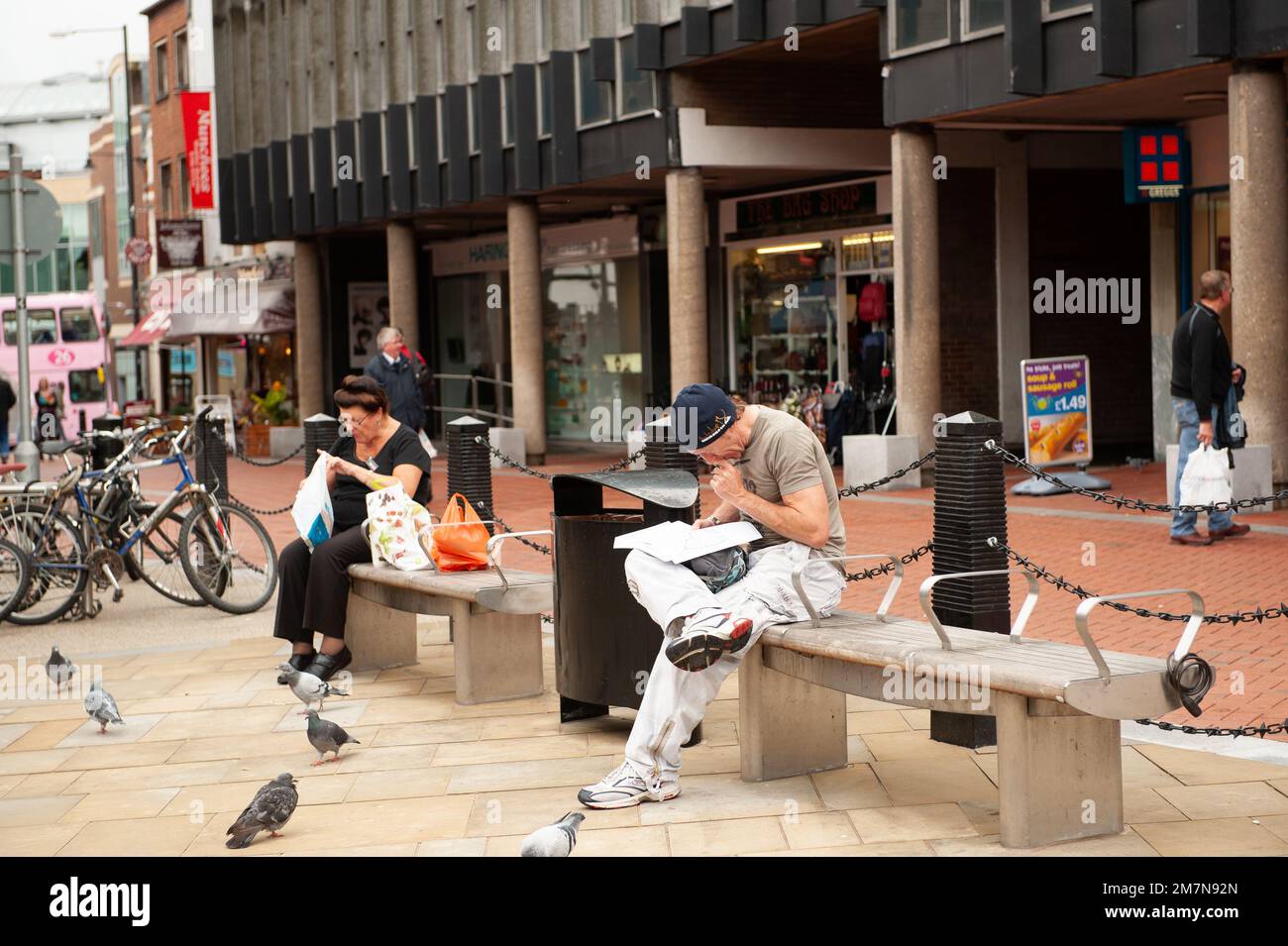 People sat on lunch breaks in Market Place, Reading, 2009 Stock Photo ...