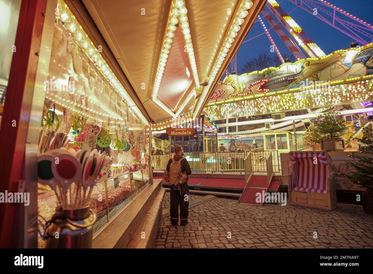 Christmas, market stalls and rides Stock Photo - Alamy
