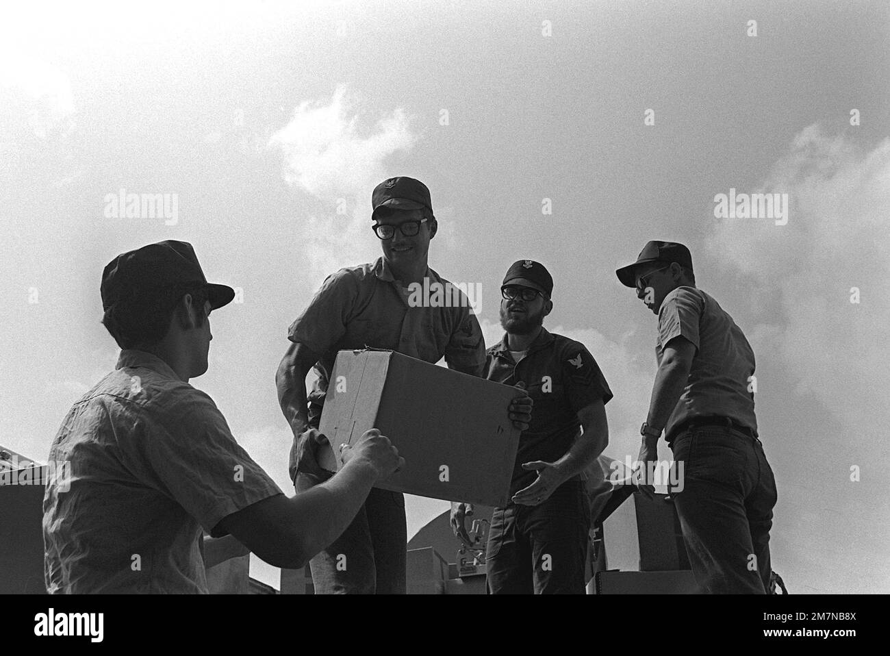 Crewmen united states forces Black and White Stock Photos & Images - Alamy