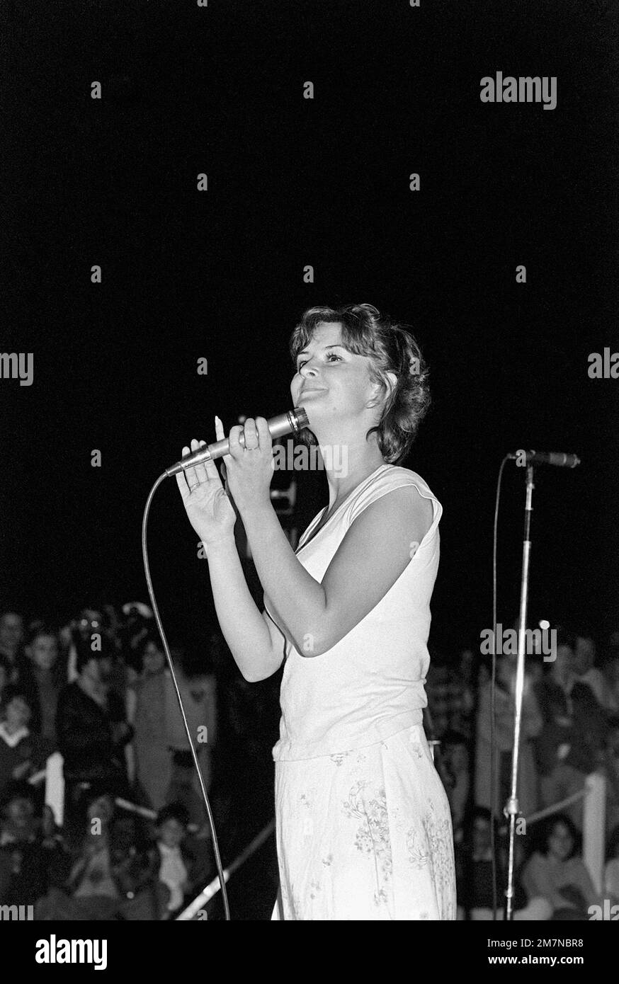 Singer exercise Black and White Stock Photos & Images - Alamy