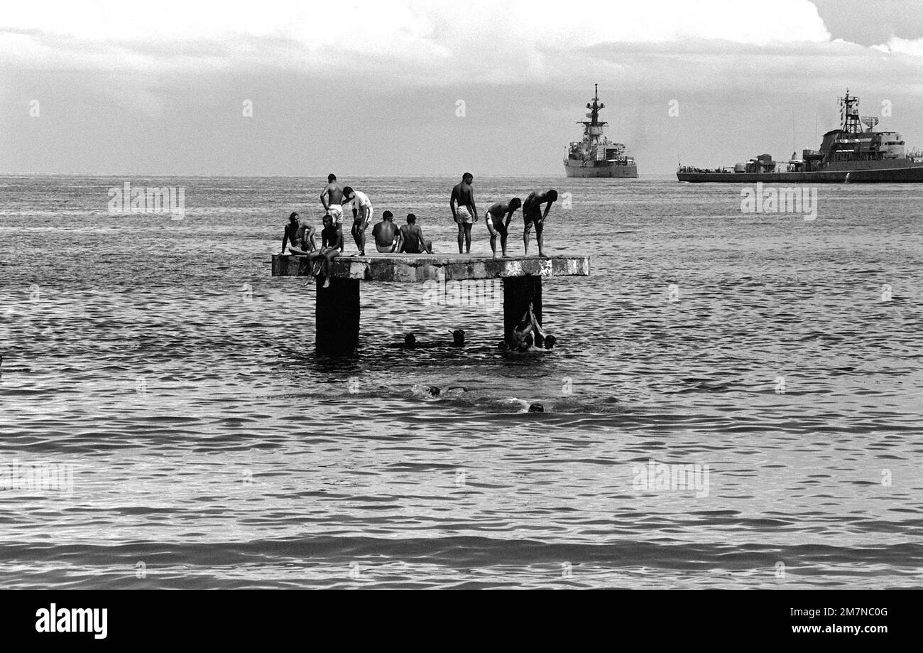 Unitas exercise Black and White Stock Photos & Images - Alamy