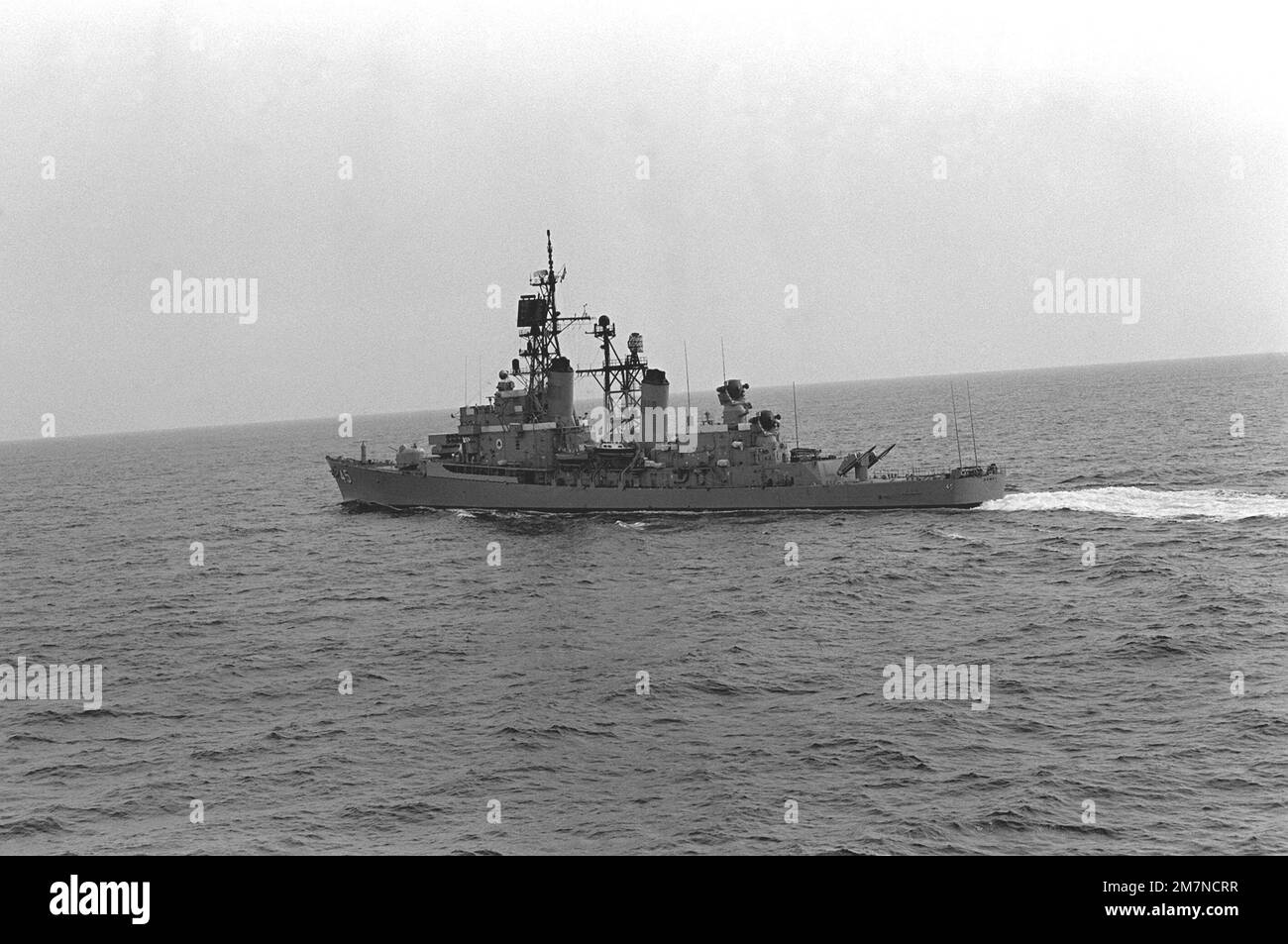 Port quarter view of the guided missile destroyer USS DEWEY (DDG-45 ...