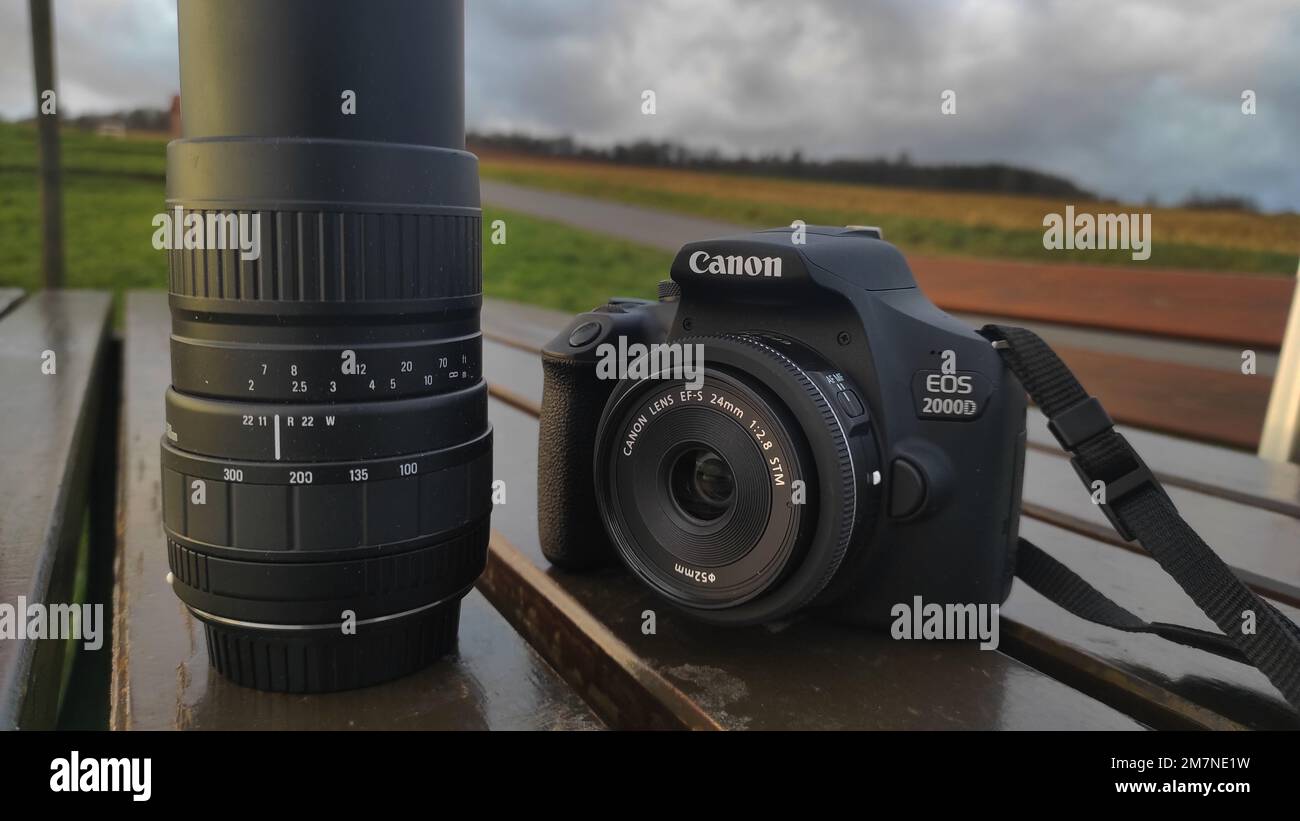 Camera Canon eos Stock Photo - Alamy